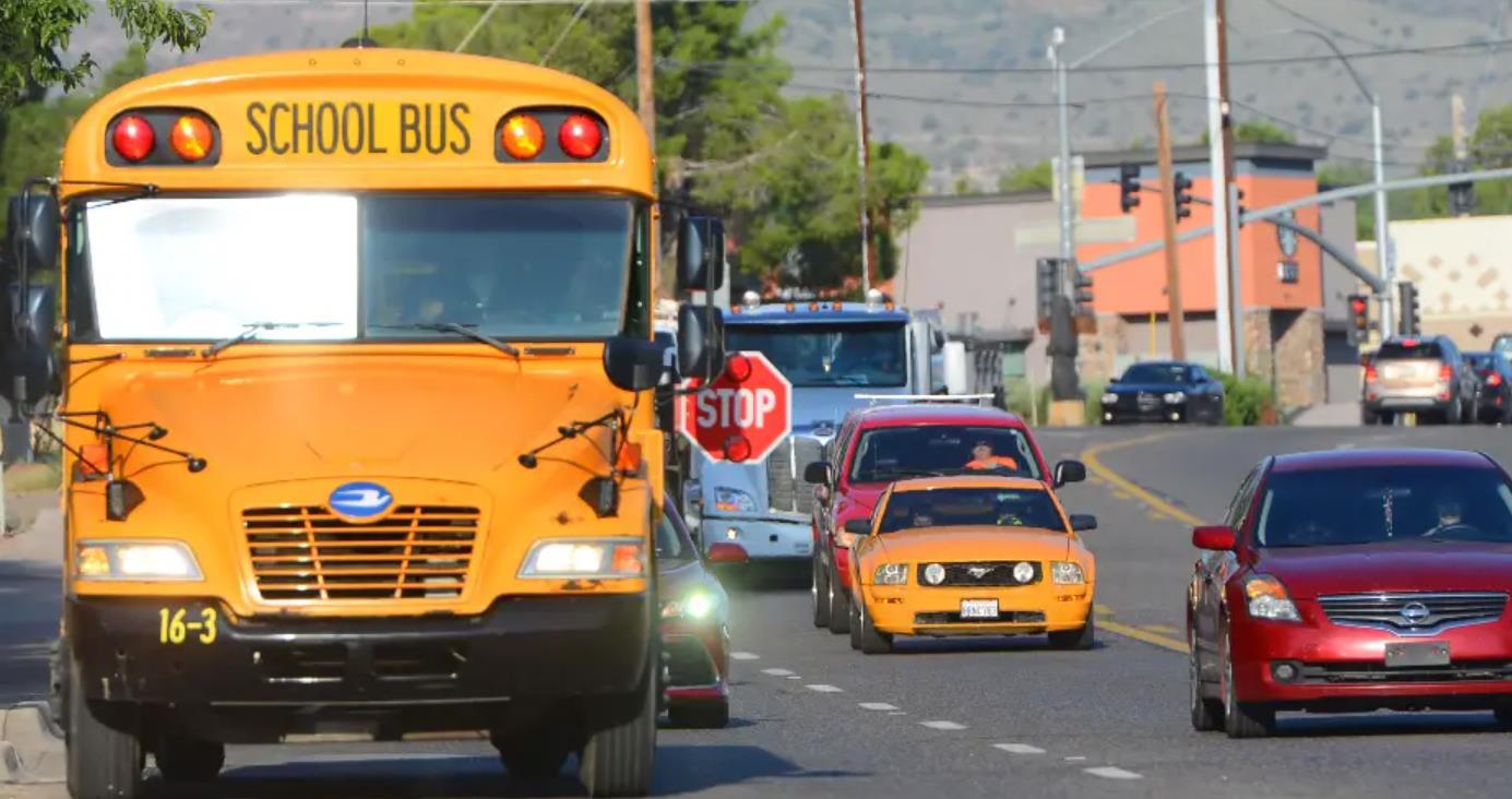 How Are Buses And Cars The Same Width? Understanding Vehicle Widths